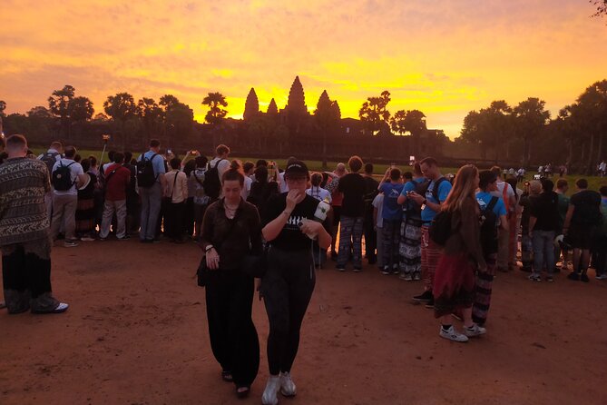 1 Day sunrise & temples Tour - Setting Out at Dawn: The Sunrise at Angkor Wat
