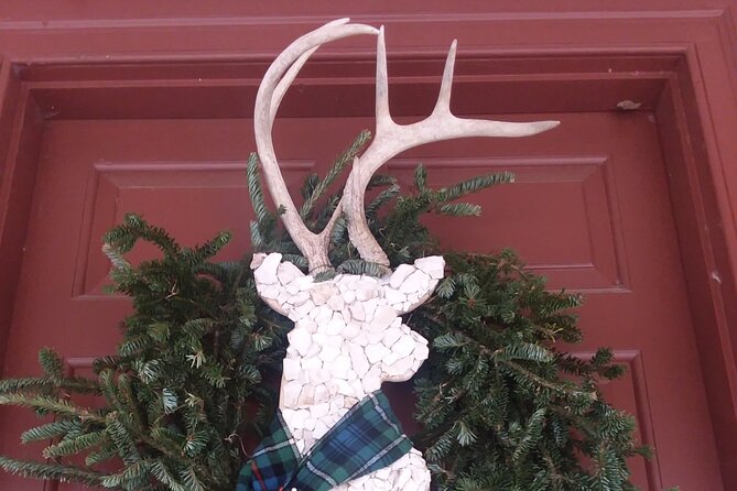 1 Hour Christmastide Walking Tour in Virginia Past and Present - What You Can Expect at Each Stop