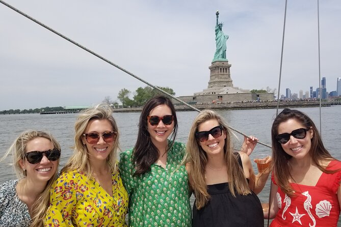 1 Hour Private Charter in New York Harbor for up to 6 people - Practical Tips for Your Booking