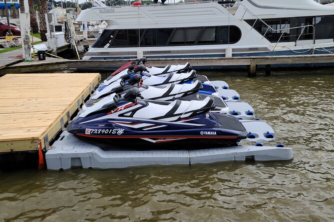 1-hour Single Jet Ski Rental in Seabrook - up to 2 passengers - What Makes This Jet Ski Rental Stand Out?