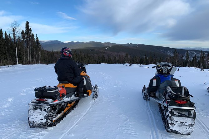 1-Hour Snowmachine Tour - The Small Group Advantage