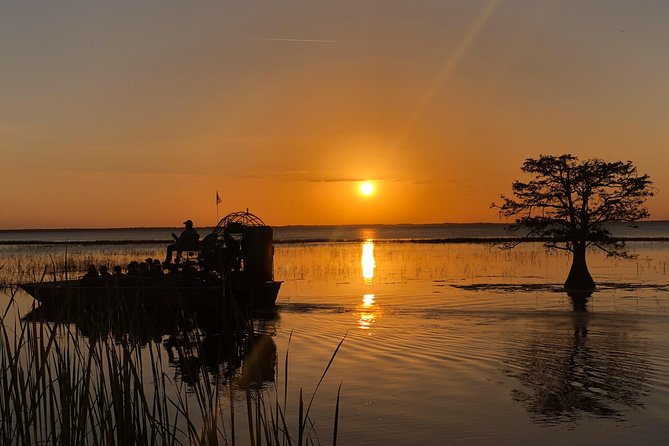 1-Hour Sunset Airboat Ride near Orlando - Duration and Group Size