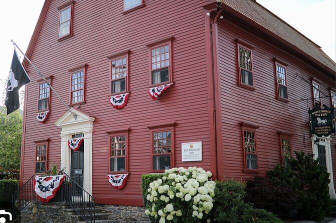 1 Hour Walking Pirate Tour Through Newport, Rhode Island - A Closer Look at the 1-Hour Walking Pirate Tour