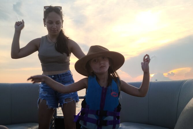 10 Passenger Pontoon Boat Rentals - Practical Details and Tips