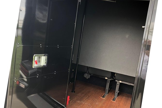 11 Passenger Executive Van: New Orleans Airport or Hotel Transfer - Key Points