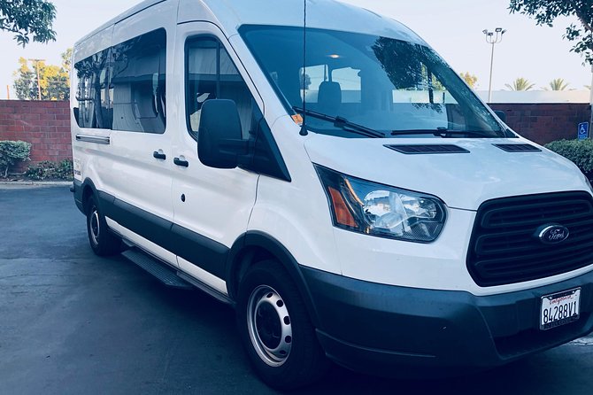 14-Seater Private Tour of LA - Key Points