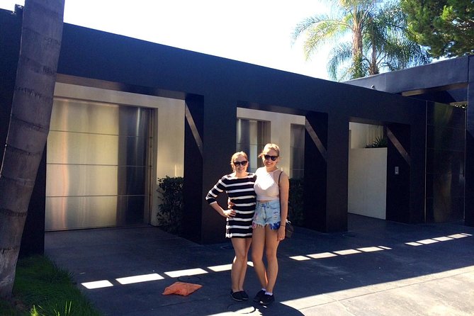 2 1/2 Hour Private Tour of Hollywood, Beverly Hills and Bel Air - Authentic Insights From Reviewers