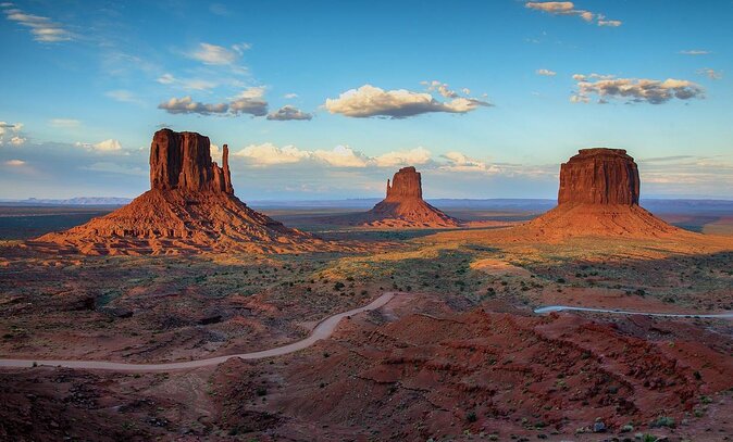 2.5 Hours of Monument Valley's Backcountry 4×4 Tour - Starting the Journey at Monument Valley Navajo Tribal Park