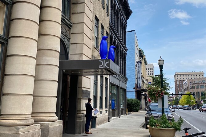 2-Hour Guided Walking Art and Appetizers Tour in Lexington - FAQ
