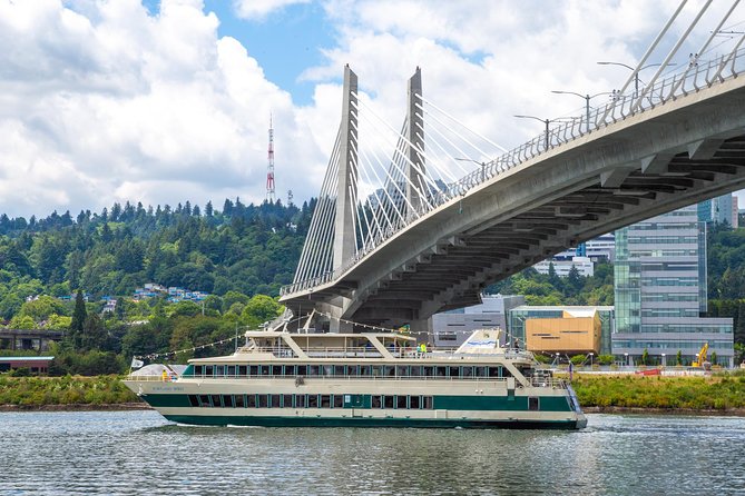 2-hour Lunch Cruise on Willamette River - The Experience: What to Expect on the Portland Willamette River Lunch Cruise