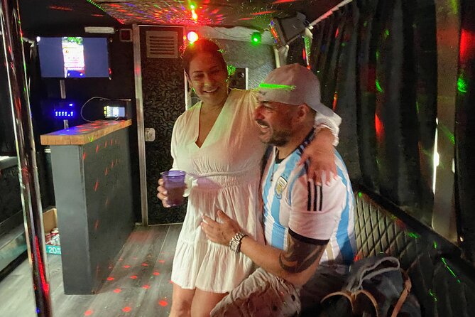 2-hour Party Bus Traveling to Miami Downtown, Brickell and Little Havana - The Pros and Cons