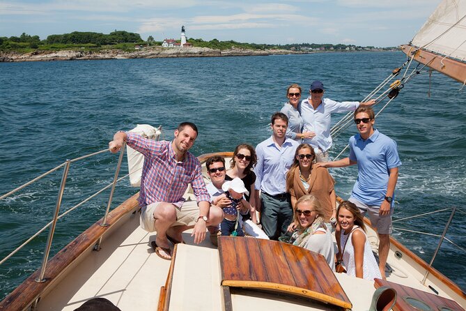 2-Hour Private Morning Charter on Heart's Desire in Casco Bay - Setting the Scene: What to Expect from the Cruise