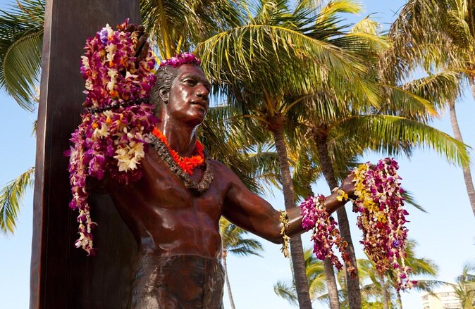 2-Hour Small-Group Gondola Excursion in Waikiki - Key Points