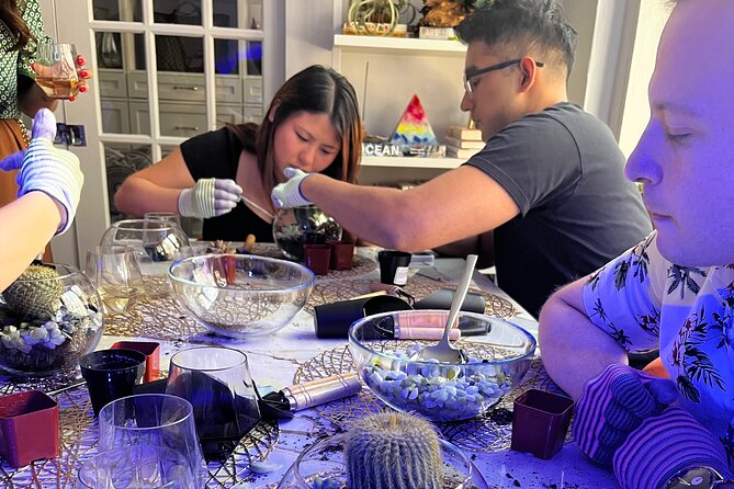 2-Hour Terrarium Making Experience with Cats in New York - Analyzing the Value