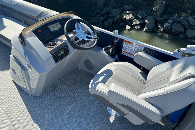 22 ft. Luxury Pontoon Private Hilton Head Boat Rental for 2 Hours - Who Would Love This Experience?