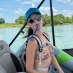 25ft Pontoon Party Boat w/ Captain up to 12 people (3 hrs) - The Value and Atmosphere