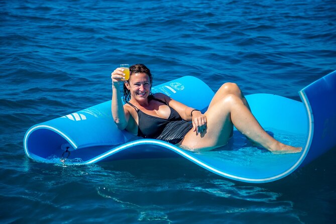 2hr Luxury Private Sailing Catamaran in Waikiki for 1-6 People - Customization and Comfort