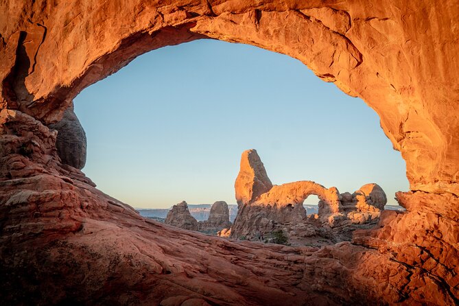3-Hours Sunset Arches National Park Pavement Sights Tour - Whats Included and Whats Not?