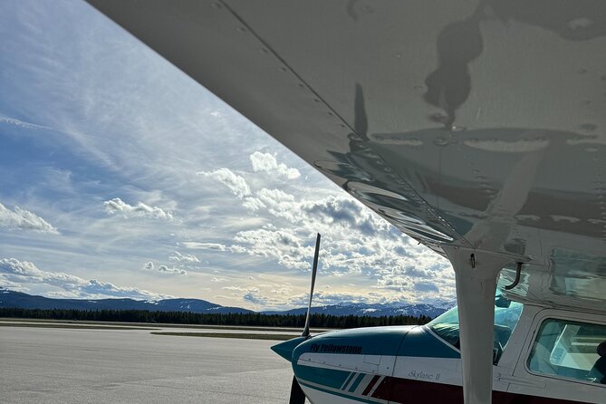 30 Minute Aerial Tour Yellowstone Skyline - Experiencing the Yellowstone Skyline from the Air