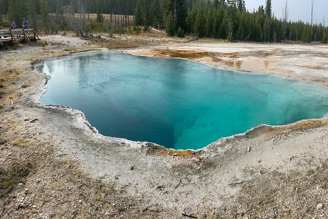 4 Person Full-Day PRIVATE Yellowstone Tour in a Raised Roof Van- Picnic Lunch - FAQs