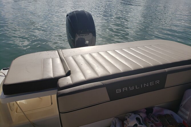42 Ft Private Yacht Miami, rent for 2 our 4 hours, for 12 people - Why This Experience Is Worth Considering