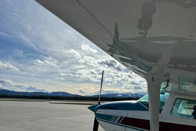 45 Minute Aerial Tour Continental Divide Highlights - A Bird’s-Eye View of Yellowstone’s Continental Divide: A 45-Minute Aerial Tour Review