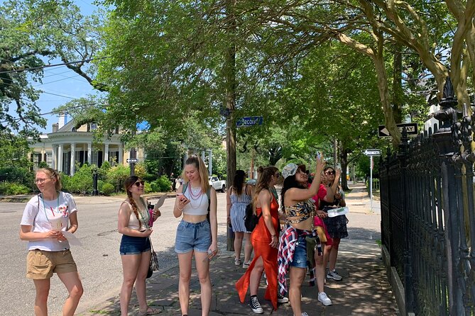 45 minute Highlights of the Garden District - FAQ
