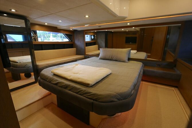 52' Azimut Yacht Charter - Who Is This Yacht Tour Best For?