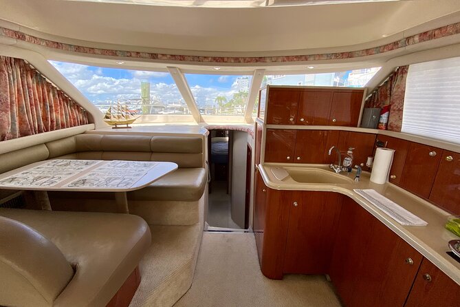 52' Yacht Rental in Miami Beach with Experienced Captain - Practical Tips for Your Yacht Day