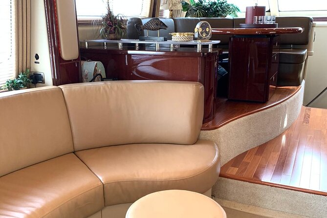 58 ft private tour in Miami, Yatch Rental 4 to 8 hours, 13 people - The Experience: What to Expect from the 58 Sea Ray Yacht Tour