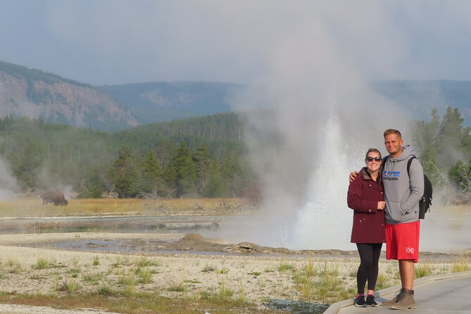 6-Mile Geyser Hiking Tour in Yellowstone with Lunch - Starting Point and Early Morning Meet