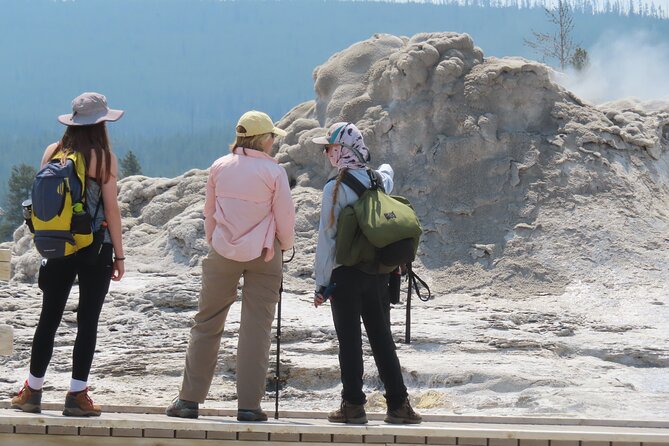 6-Mile Geyser Hiking Tour in Yellowstone with Lunch - The Sum Up