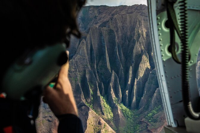 60-Minute Guided Doors-Off Helicopter Tour in Kauai - What to Expect from Your Kauai Helicopter Tour