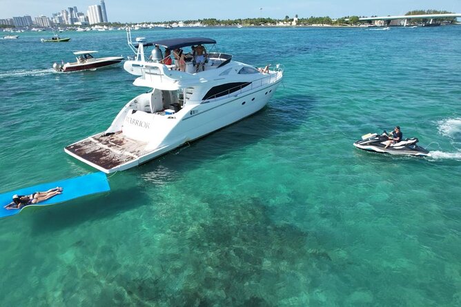 65ft Yacht Charter in Miami - The Experience: What to Expect on Your Miami Yacht Day