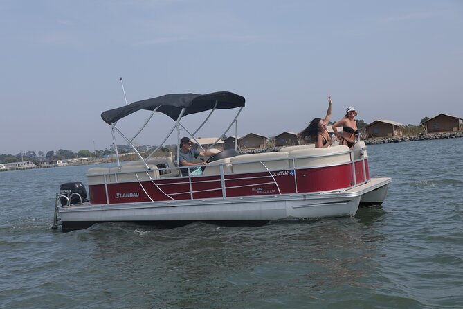 8-Hour Pontoon Boat Rental in Chincoteague Island, VA - A Closer Look at the Pontoon Experience