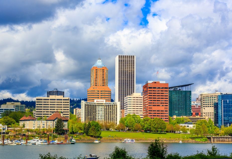 A Guided Walking Tour of Historic Downtown Portland - An In-Depth Look at the Portland Downtown Walking Tour