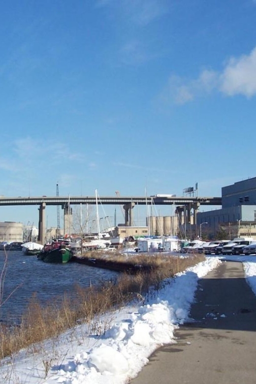 A Romantic Journey Through Milwaukee - Key Points