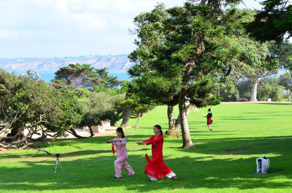 A Seaside Stroll: La Jolla's Hidden Treasures Walking Tour - Real Traveler Insights