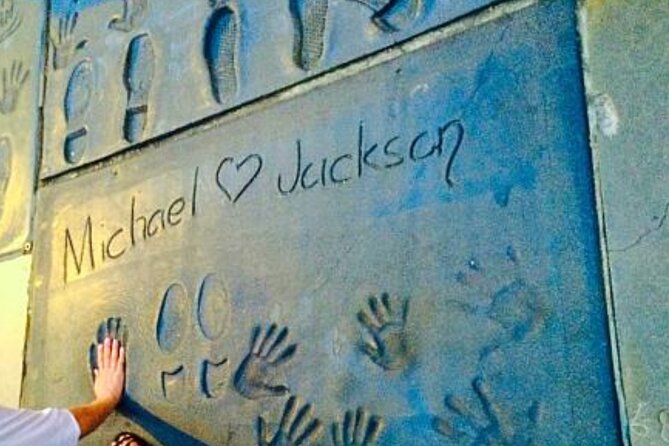 A Tribute Tour: Michael Jackson's Path in Los Angeles - A Detailed Look at What to Expect