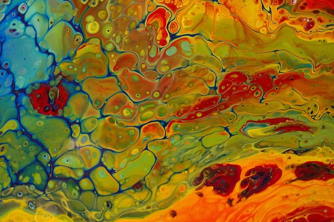 Acrylic Pour Painting Class in Estes Park, Colorado - Who Should Consider This Class?