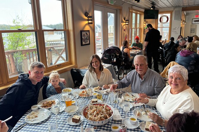 Alaska Crab Feast - The Experience: Pros and Cons