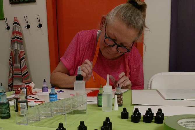 Alcohol Ink Landscape Art Class in Estes Park - Why Choose Alcohol Ink for Artistic Beginners?