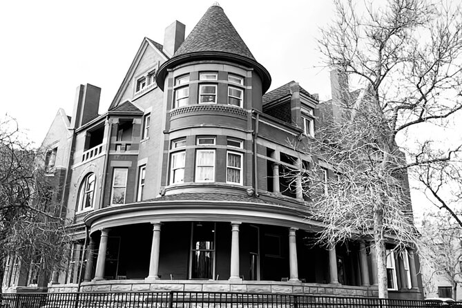 All-Inclusive Twilight Ghost Tour with a Boozy Twist - Who Should Book This Tour?