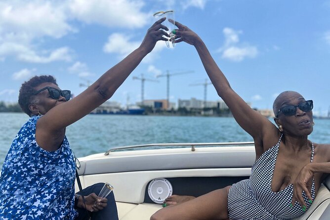 Amusing Private Boat Tour, Champagne, Sandbars, Floating Mat!! - An Honest Look at the Amusing Private Boat Tour in Miami