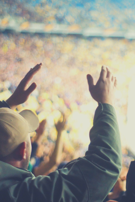 Arizona Cardinals Football Game at State Farm Stadium - An In-Depth Look at the Experience