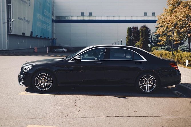 Arrival Private Transfer: Sky Harbor Airport PHX to Phoenix in Business Car - Key Points