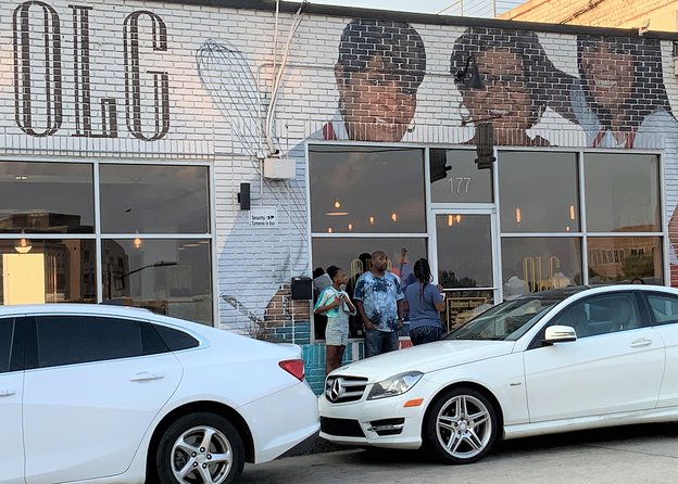 Atlanta Hip Hop House Wives and Movie Tour - Celebrity & Show Locations