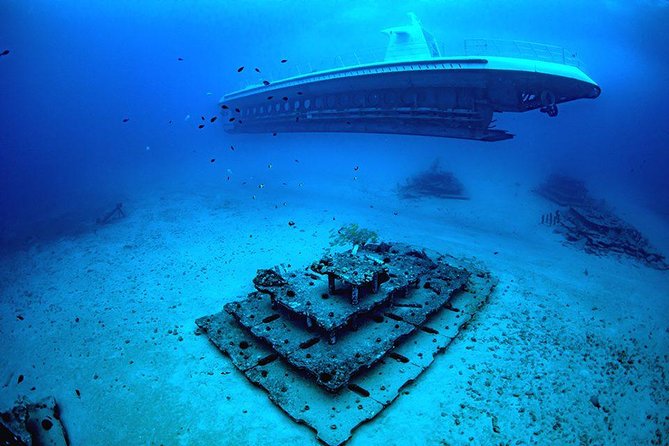 Atlantis Submarine Adventure in Waikiki - The Authentic Marine Environment