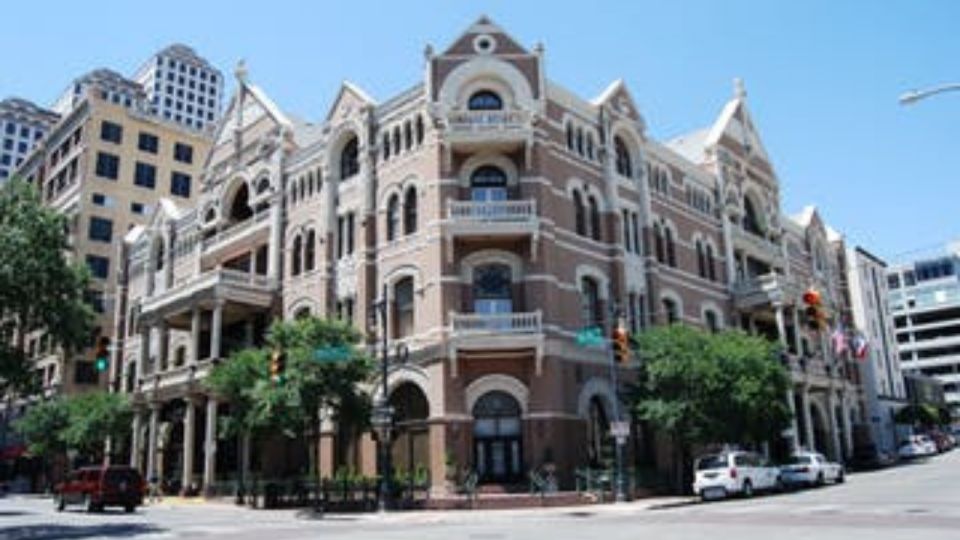 Austin: City and Hill Country Non-Stop Tour in a Mercedes - Why This Tour Works Well