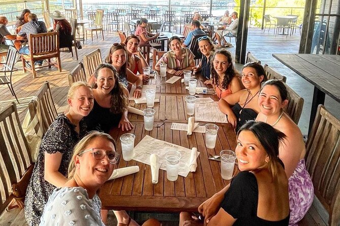 Austin Lake Travis Barge Crawl Bar Hopping Tour by Boat - FAQ